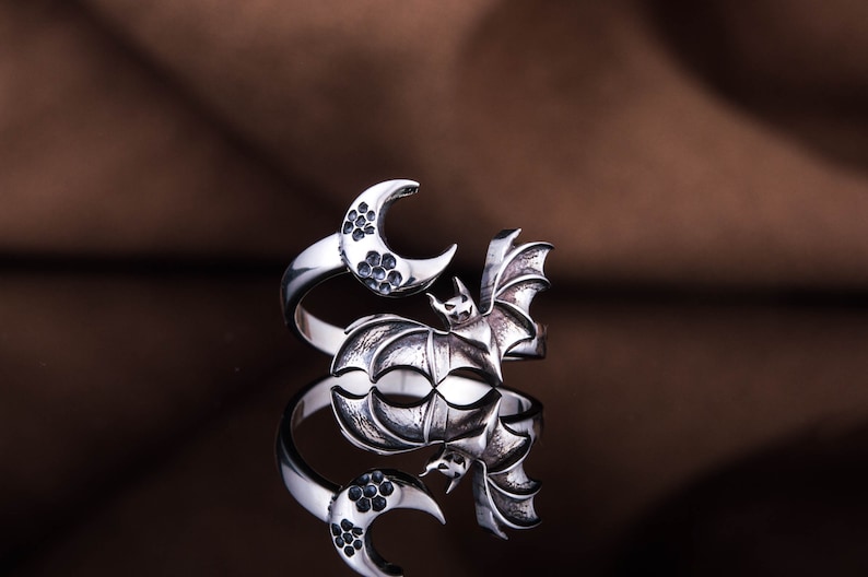 Silver Bat Ring Bat Jewelry Flying Bat Ring Gothic Ring - Etsy