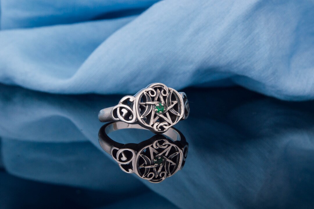 Silver Pentacle Wiccan Ring, Wicca Jewelry, Ring With Green CZ ...