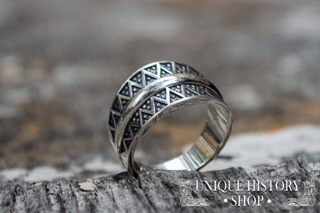 Silver Norse Pattern Ring - Handcrafted Ancient Viking Ring Featuring a ...
