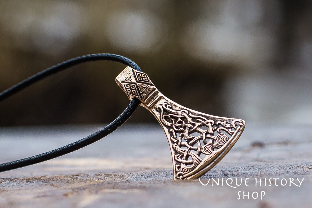 Viking Axe Necklace - Bronze Weapon Pendant With Norse Knot Pattern ...