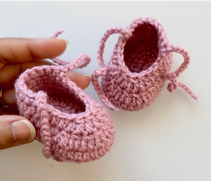 Crochet Baby Booties Pattern: Preemie & Doll Shoes 2 Inch (PDF Download ...