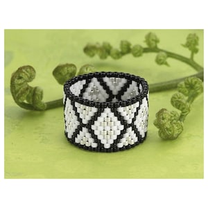 TOHO Aiko Seed Beads RESTOCK 5/26 - Japanese Glass Precision Cut ...
