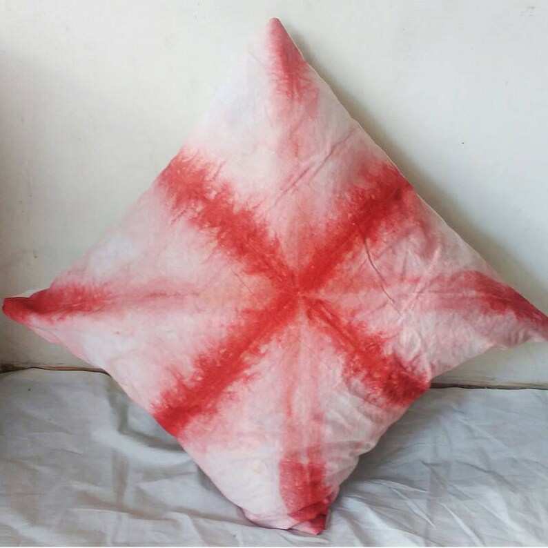 Criss-Cross Folding Technique Tie Dyed Red & white Cushion | Etsy