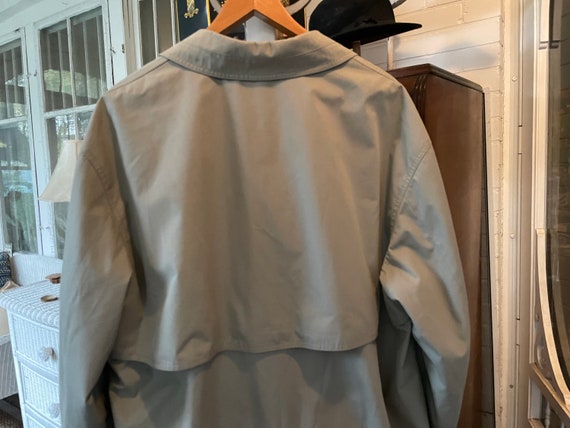 Vintage beige raincoat, neutral tan beige overcoat (B… - Gem