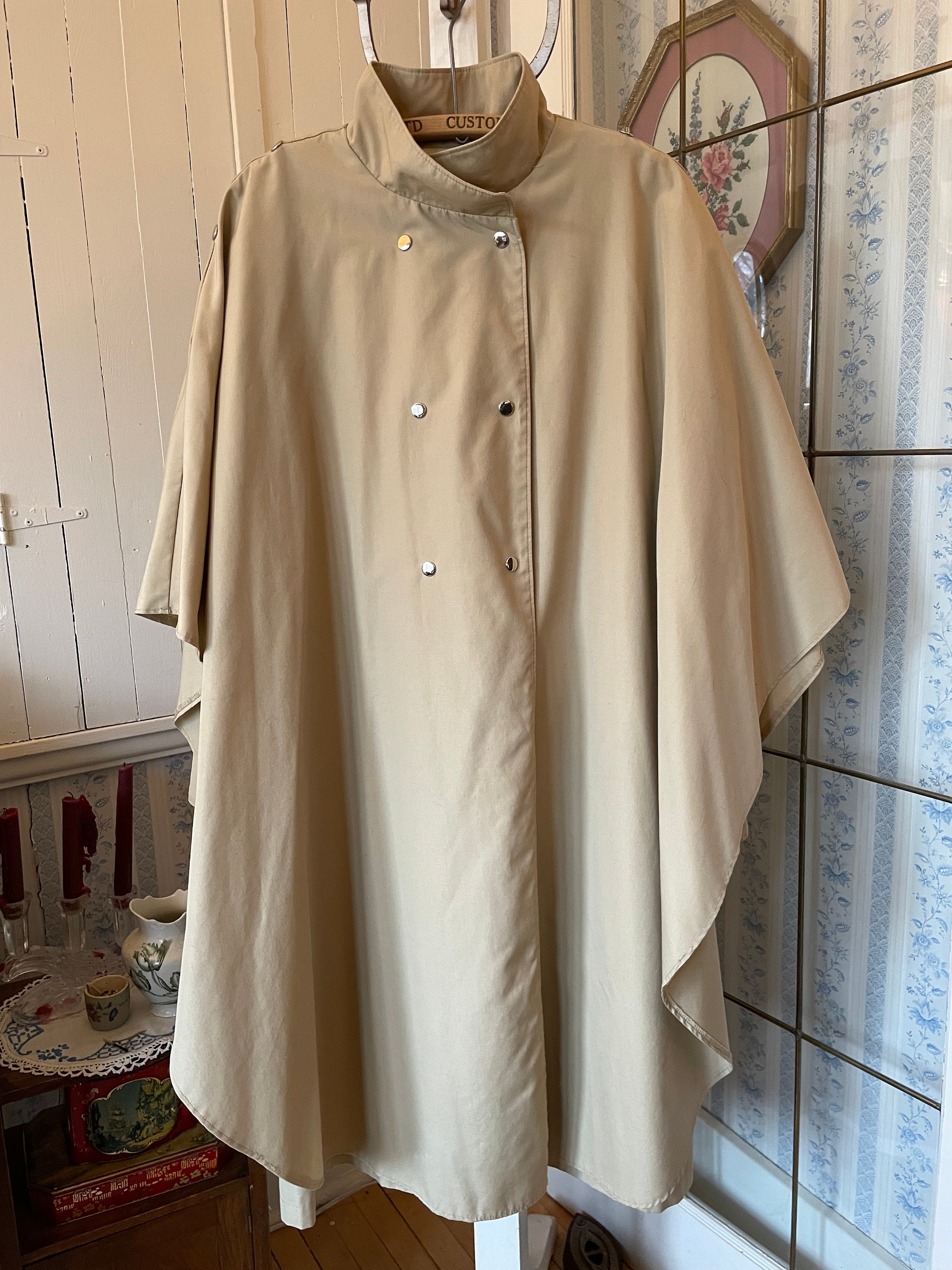 Vintage Cape, Waterproof Cape B695, Beige Waterproof All Season Cape - Etsy