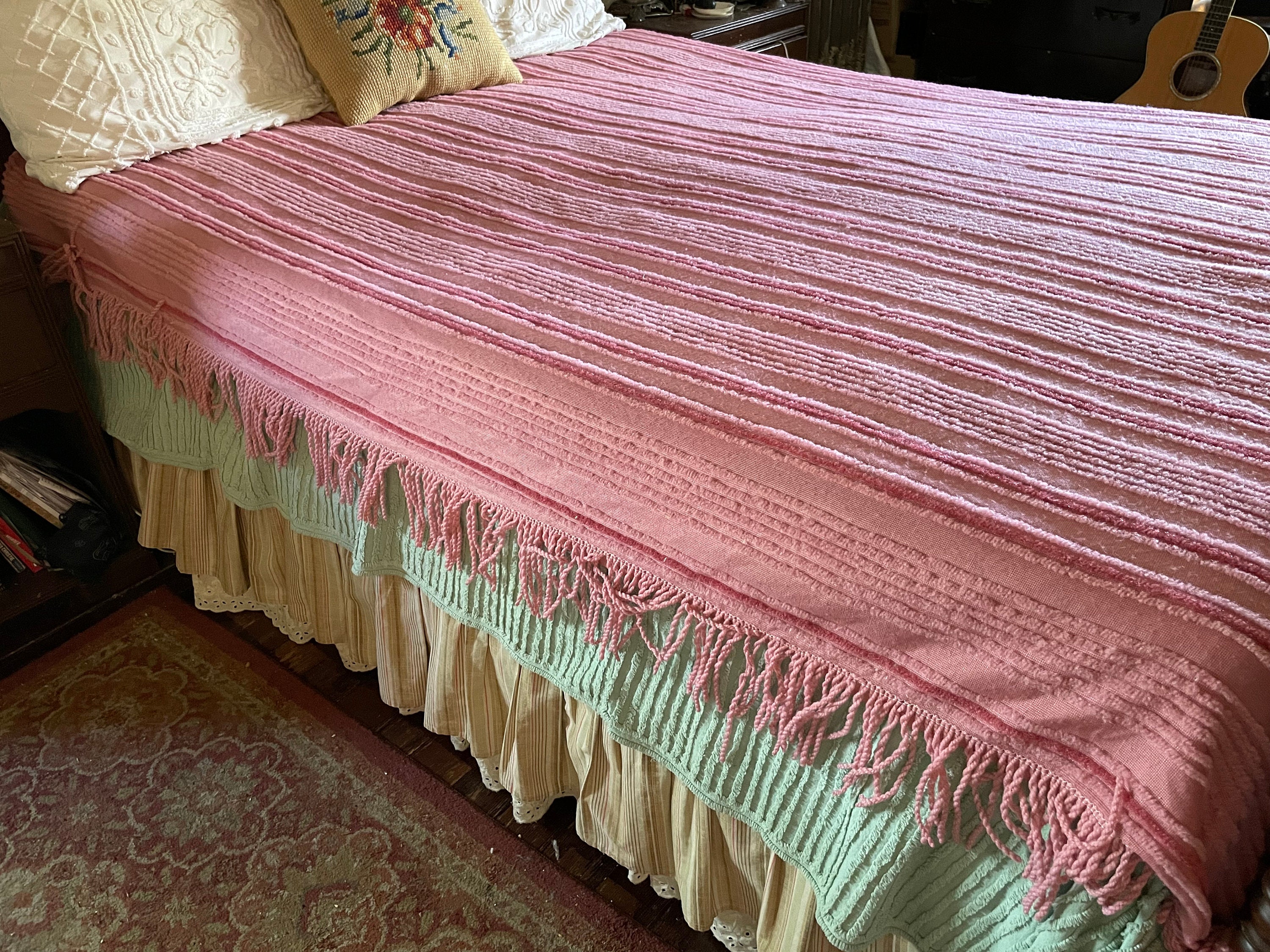 Vintage Chenille Bedspread, Pink Bedspread (B572), Pink and Rose ...