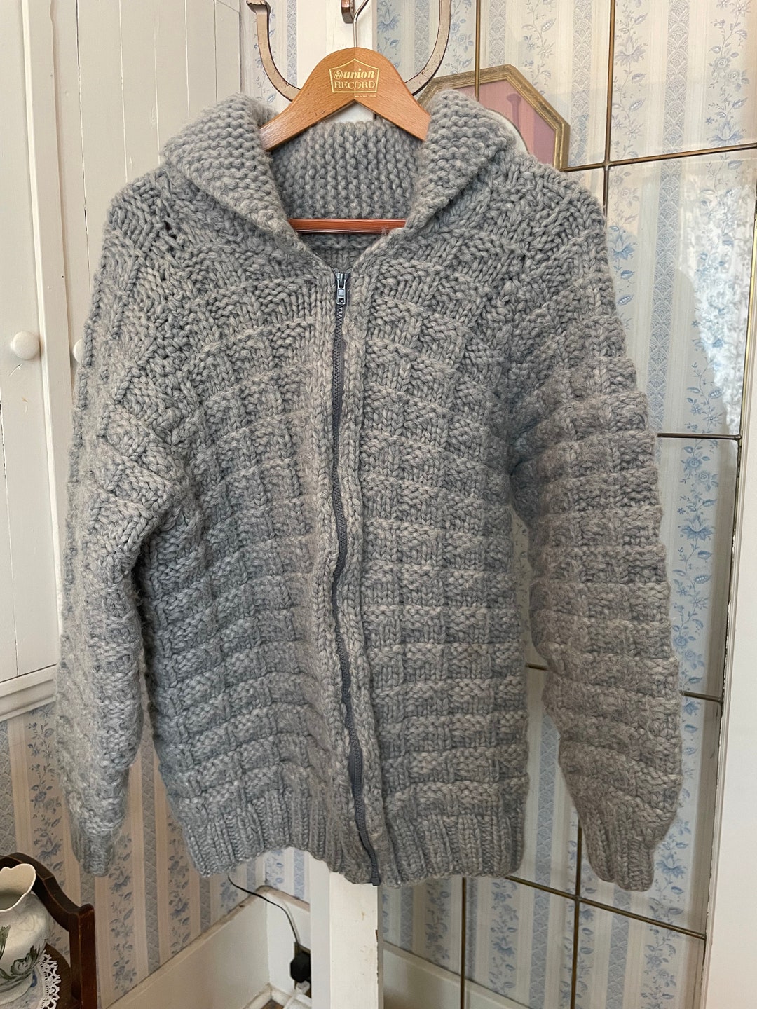 Vintage Hand Knit Sweater Grey Wool Sweater B764 Handmade - Etsy