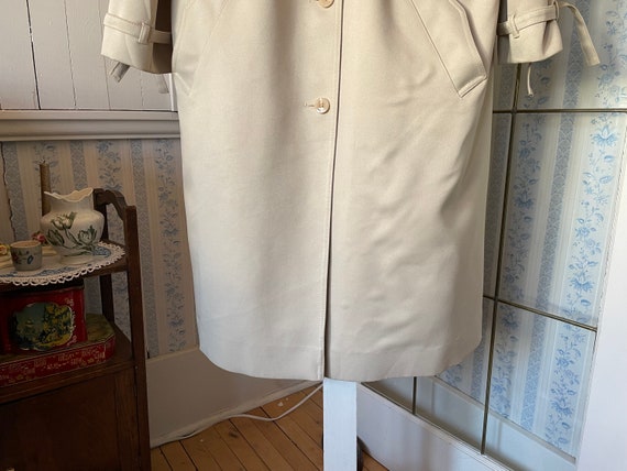 Vintage beige coat, light beige raincoat (B785), Lond… - Gem