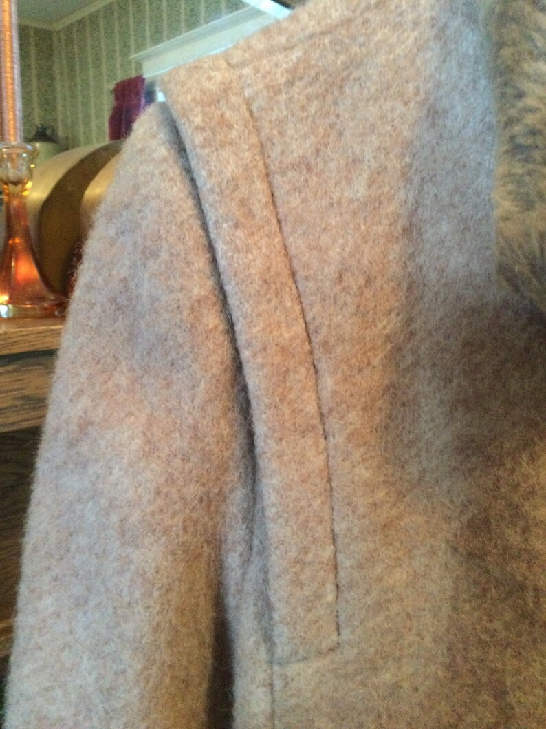 Vintage Short Neutral, Beige Wool Jacket, Coat (A931) With Faux Fur ...