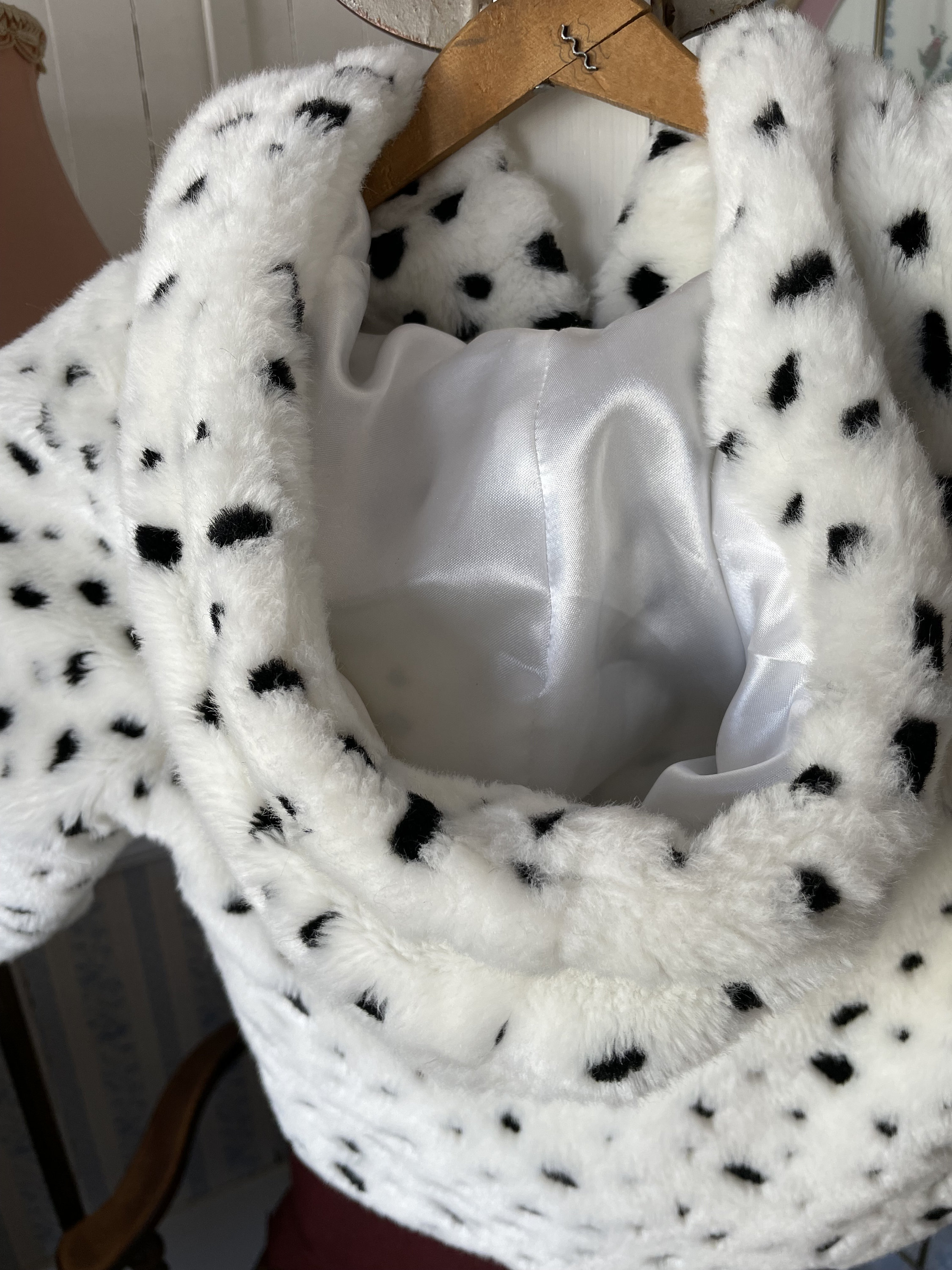 Vintage 102 Dalmatians Coat, White Faux Fur Jacket B978, Disney 102 ...