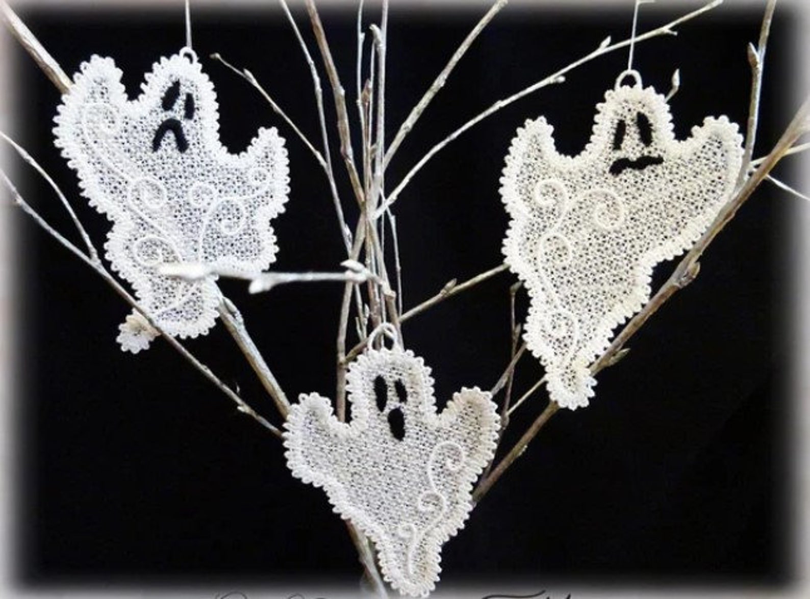 Lace Ghosts Set - Etsy