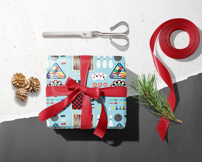 Game Night Gift Wrapping Paper, Vintage Board Game Backgammon, Checkers ...