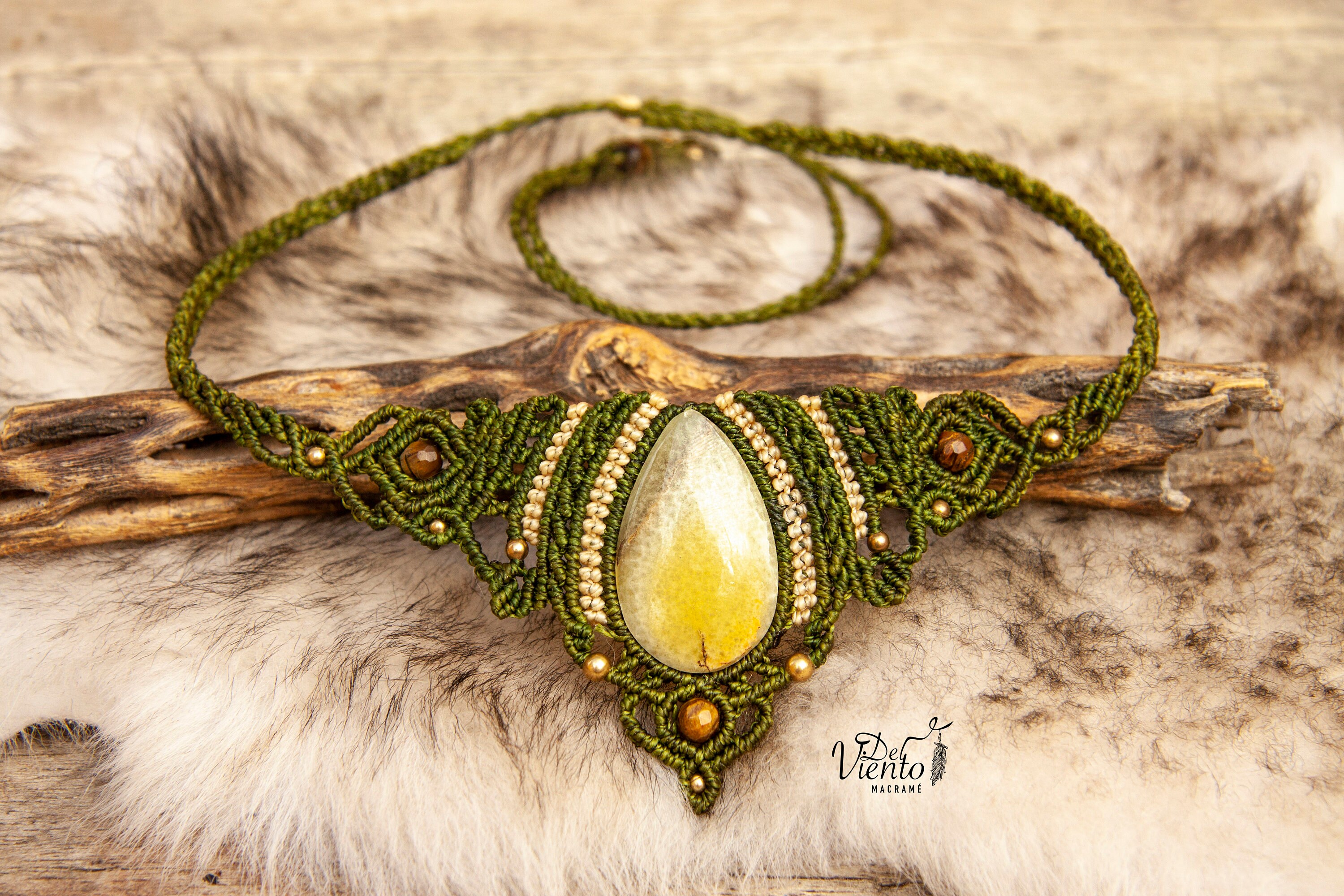 Collar o Tiara de macrame con Onix amarillo de Argentina | Etsy
