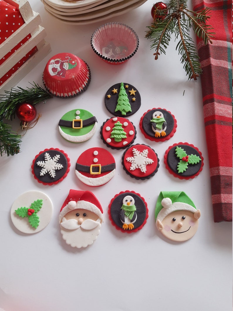 Christmas Cupcake Fondant Topper Santa Topper Snowman Cupcakes ...