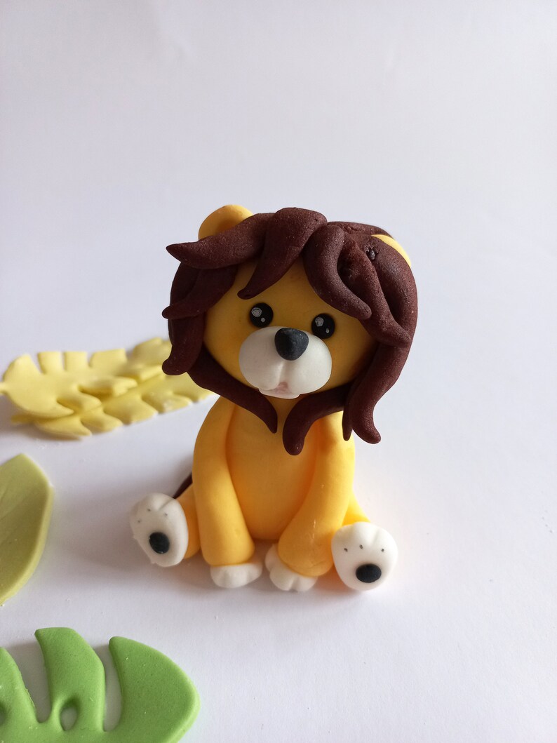 Lion Boy Fondant Cake Topper / Cute Baby Lion Topper / Fiesta temática ...