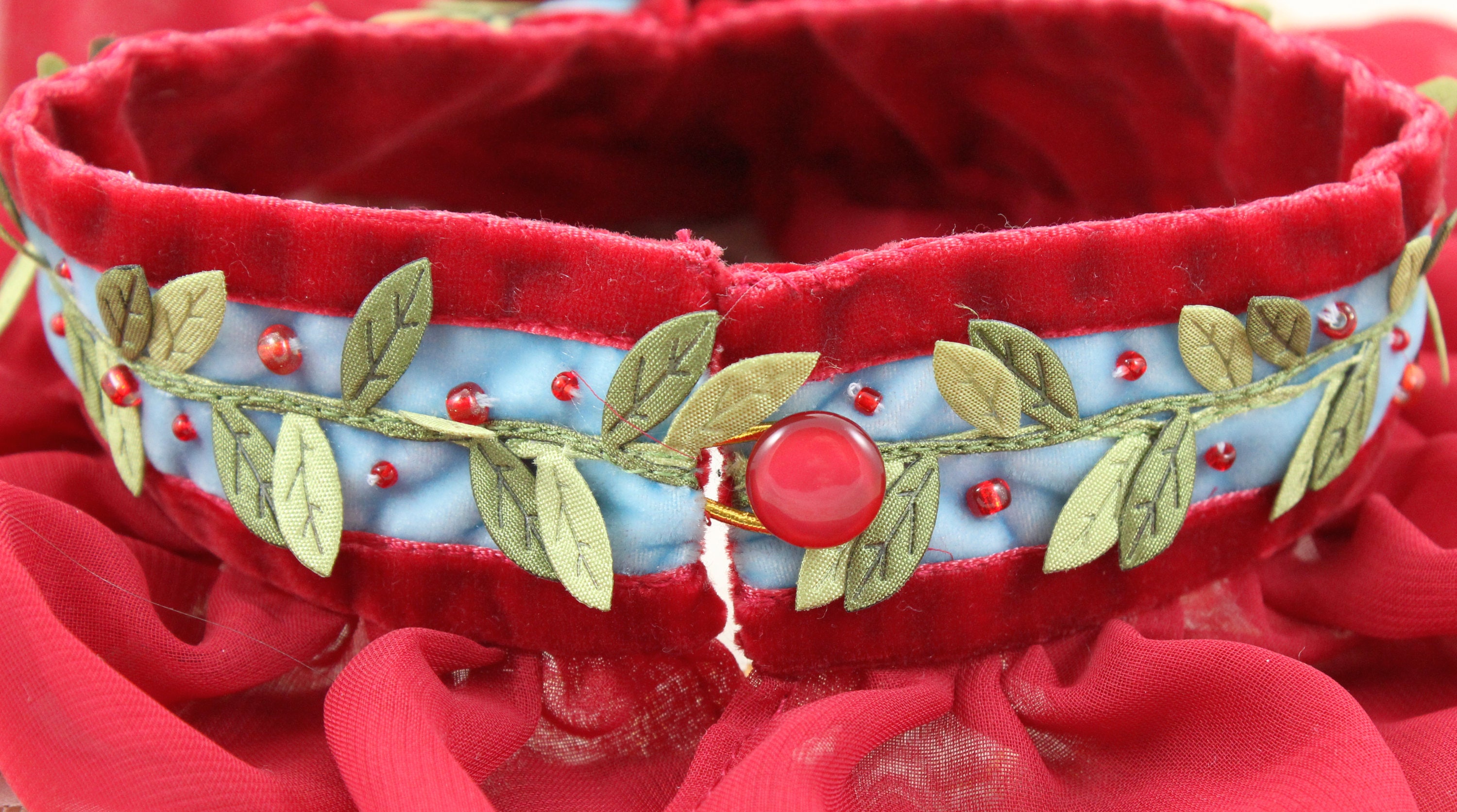 Napoleon's Dessert Ribbon Necklace - Etsy