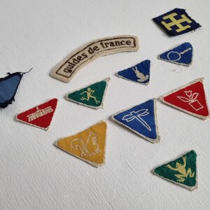 Set of 11 Embroidered Cloth "scouts and Guides De France" Badges ...