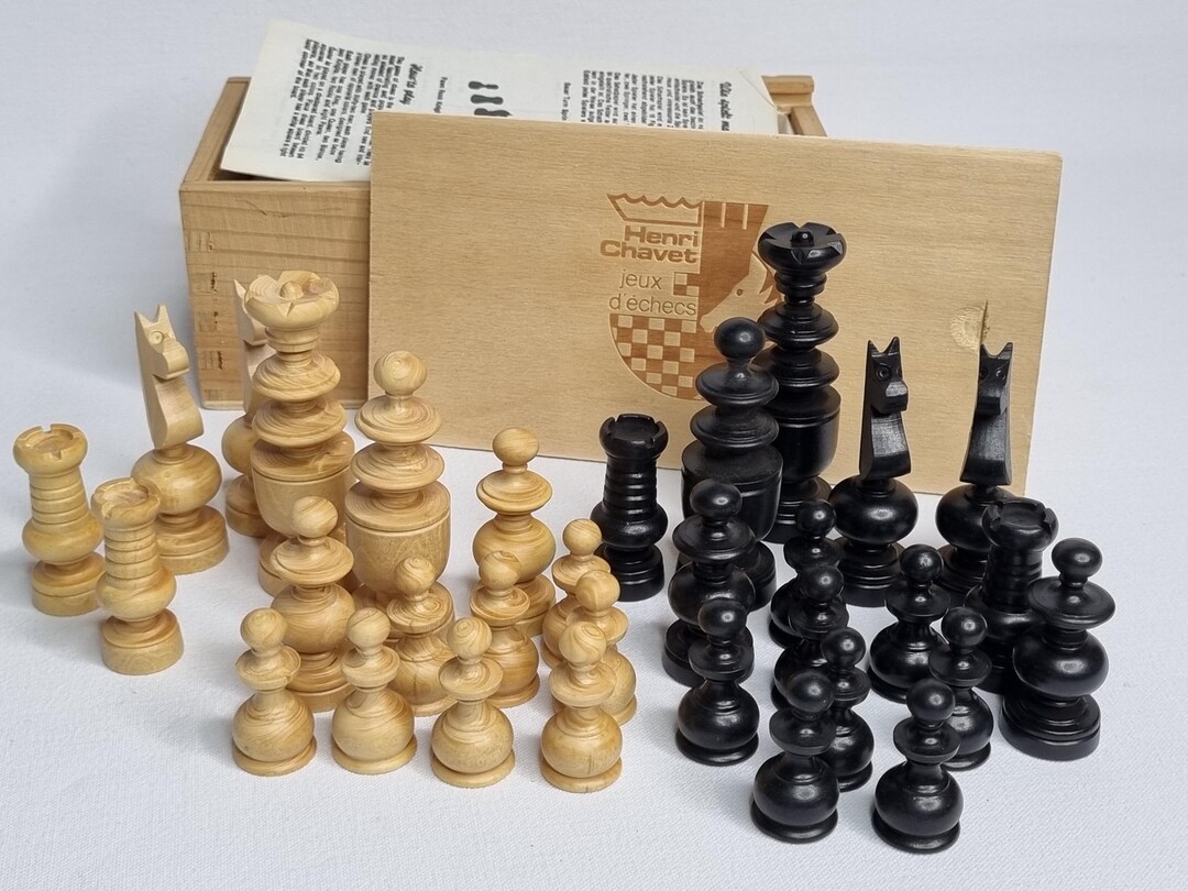 Henri Chavet Chess Set Régence Model in Wood, Original Box, Hand-carved ...