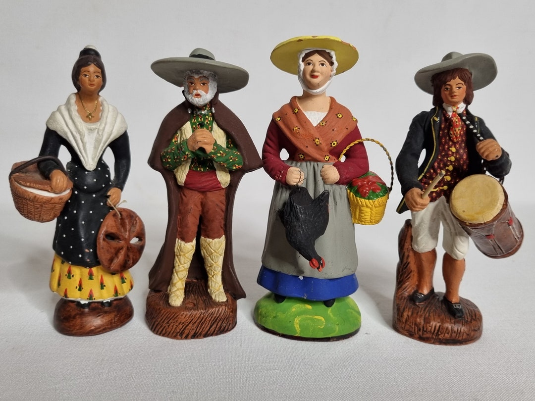 Ensemble de 4 santons de Provence vintage dont un signé Carbonel, 13 cm ...