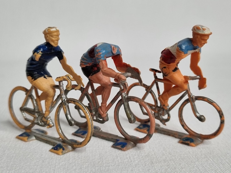 Set of 9 Cyclist Figurines 2 Salza Metal, 7 Painted Plastic, 1960s ...