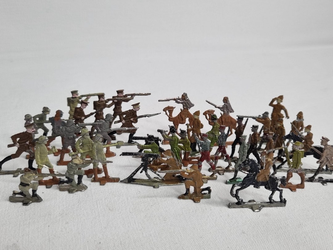 Collection of Diverse Painted Tin Flats - Colonial, WWI, and WWII ...