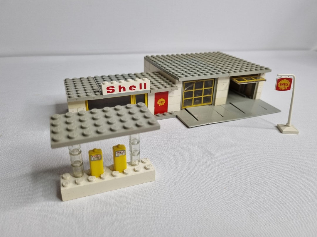 Vintage LEGO Shell Gas Station, 1970s, Model 377, No Box, in Vintage ...