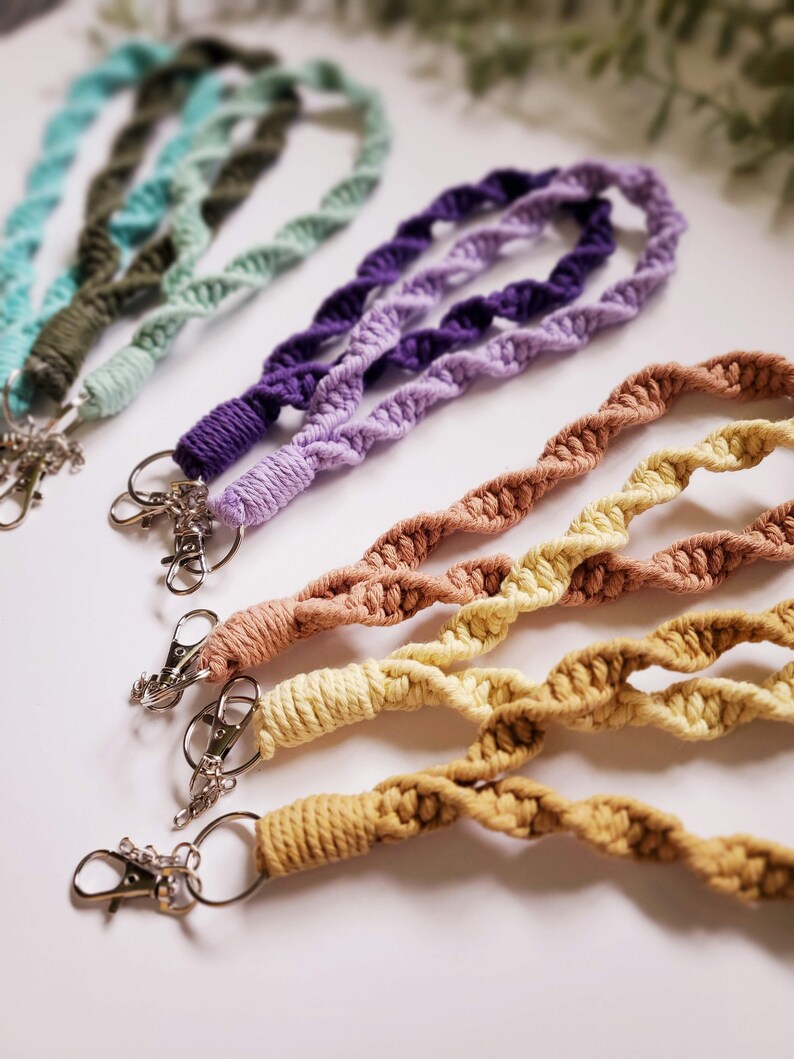 Macrame Spiral Keychain, Macrame Spiral Wristlet - Etsy