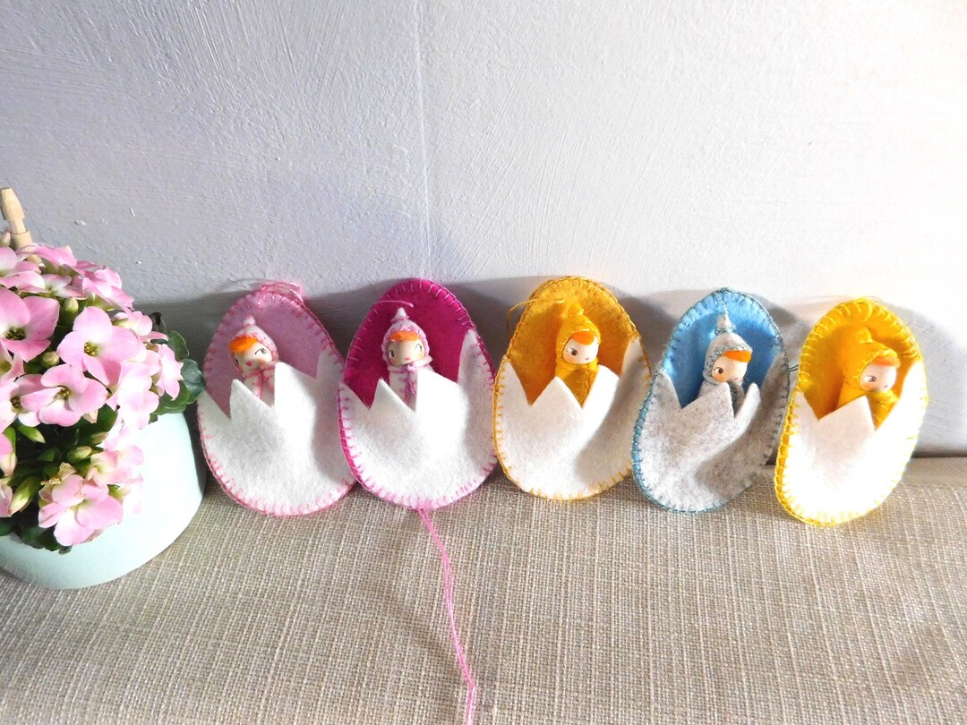 Tiny Easter Chick Faerie, Peg Doll in a Egg Felt Pocket, Waldorf Craft ...