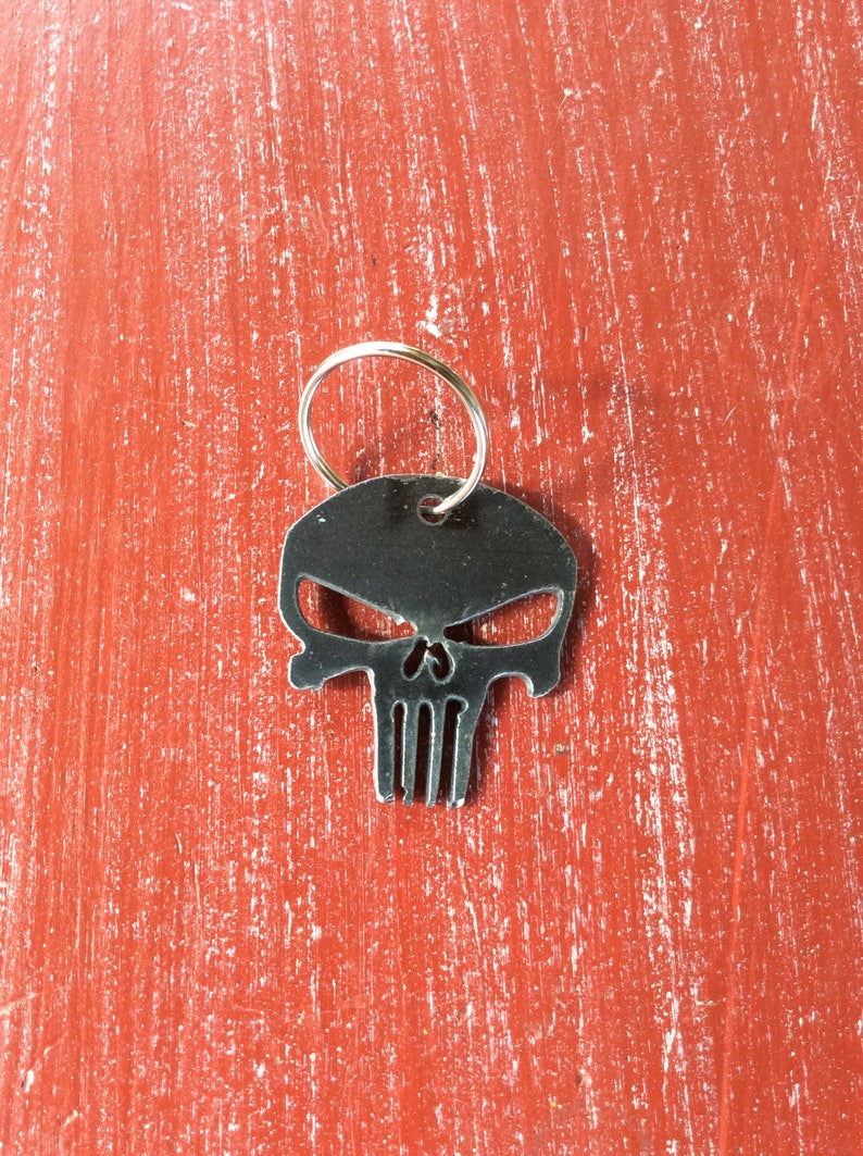 Punisher Skull Keychain - Etsy