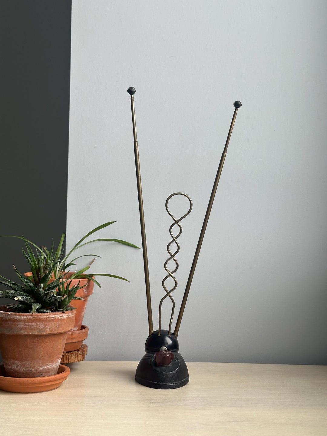 Vintage Mid Century 1950's TV Rabbit Ears, Retro TV Bakelite and Brass ...