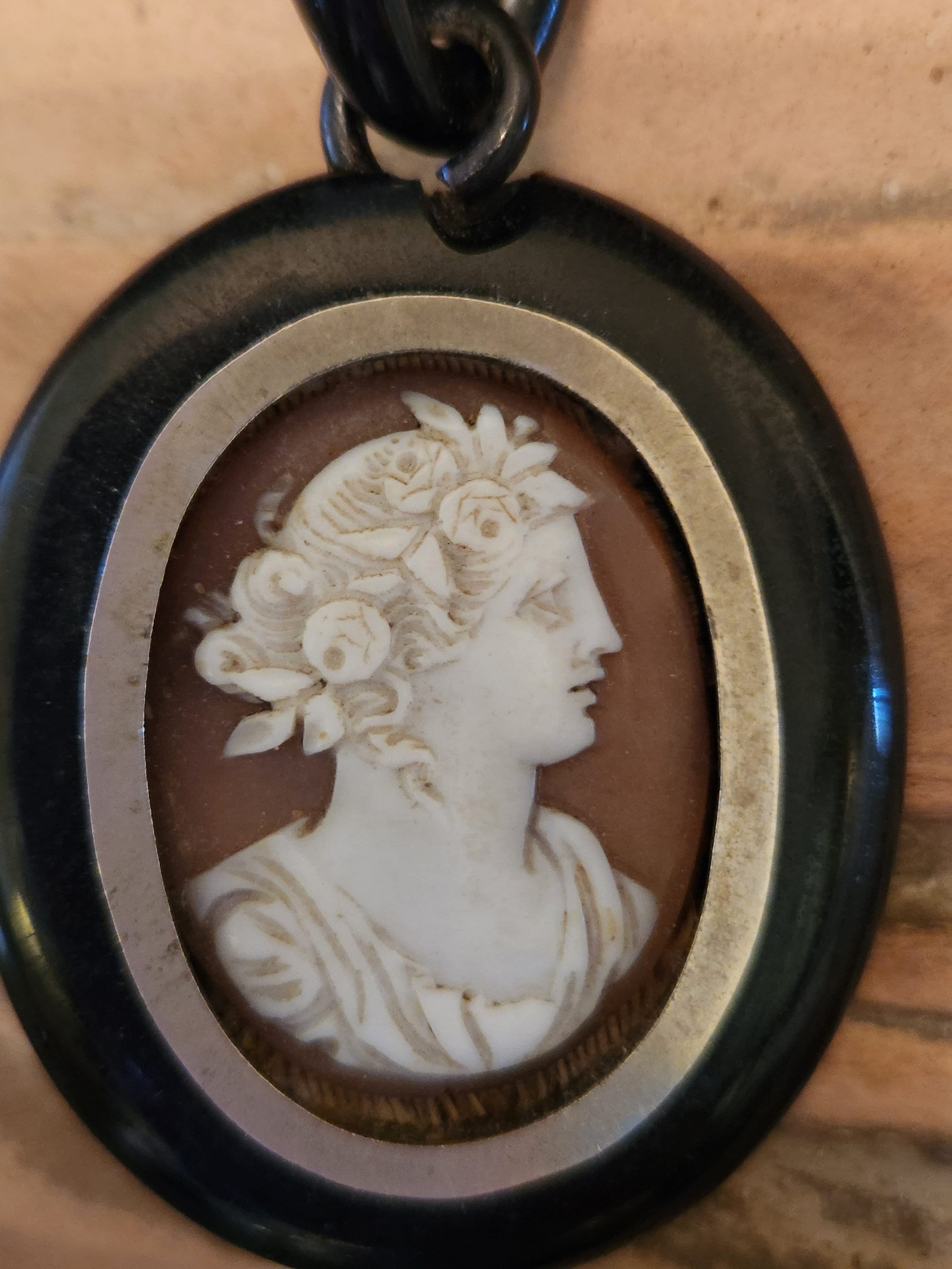 Antique Victorian Chunky Link Chain Jet/vulcanite?? Necklace With Cameo ...