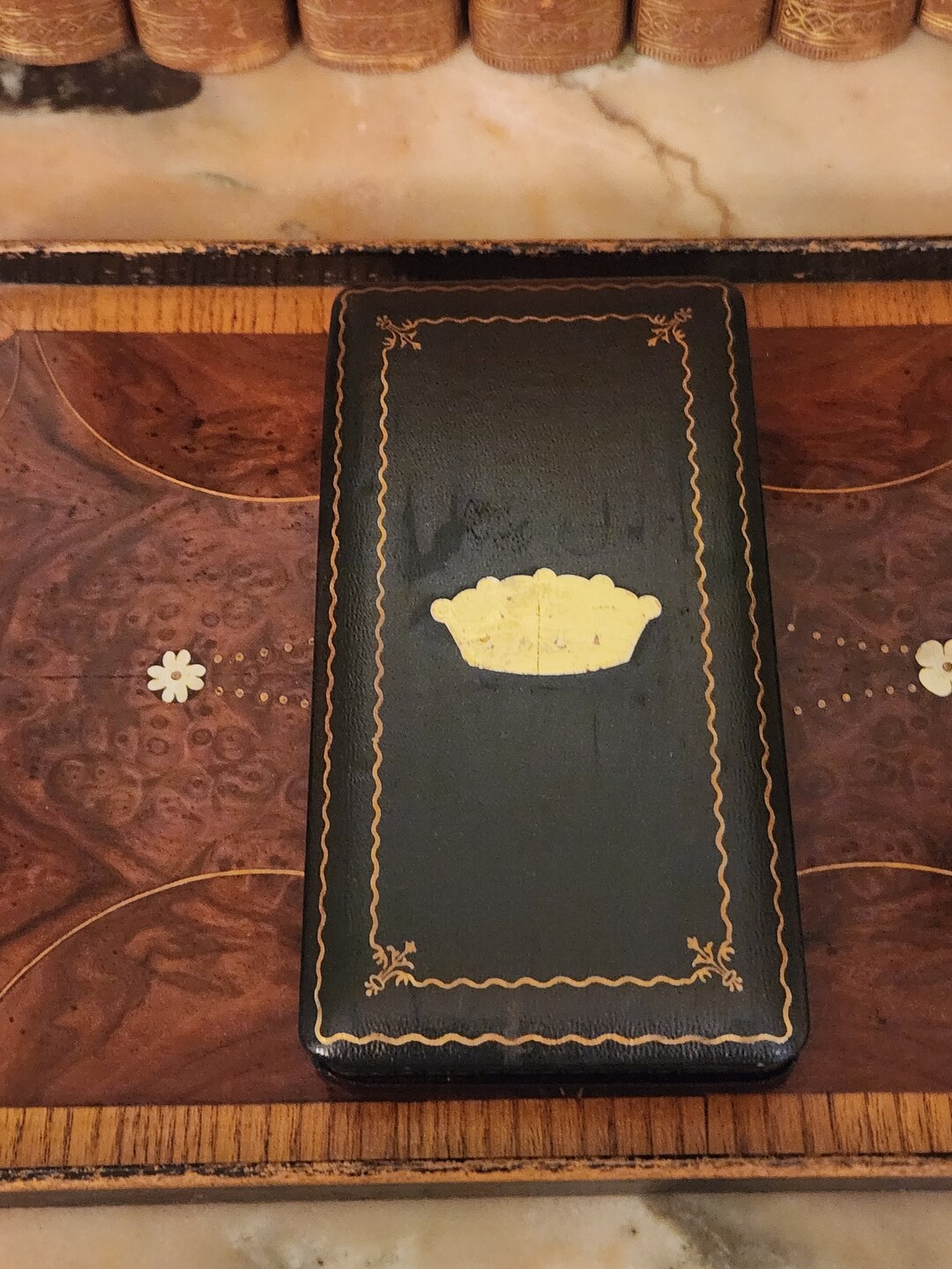 Beautiful Antique Leather Jewelry Presentation Box for Necklace With ...