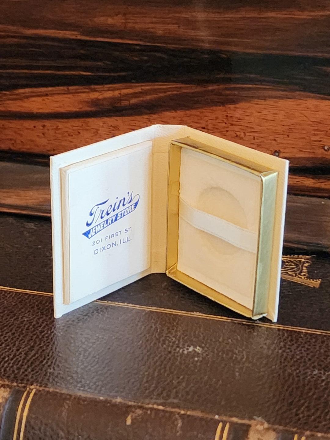 A RARE Vintage Book Shaped Wedding Ring Presentation Box - Etsy