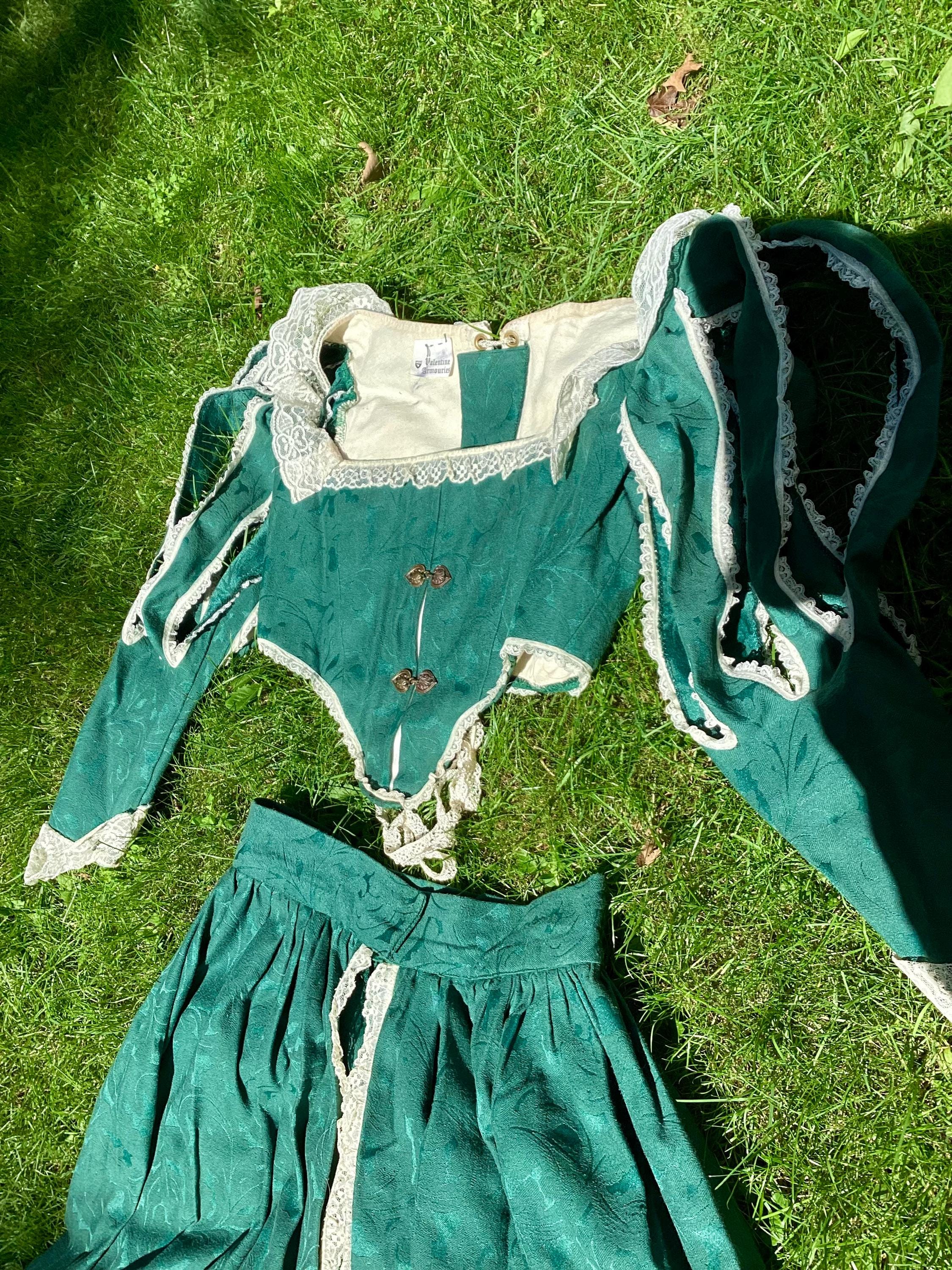 Rennaissance Medeival Tudor Gown Coustume - Etsy