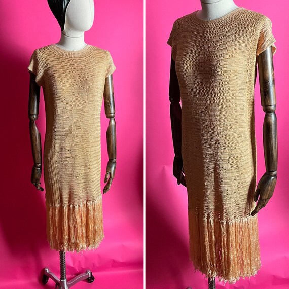 1920s Silk Yarn Crocheted Short Sleeve Dress with Fri… - Gem
