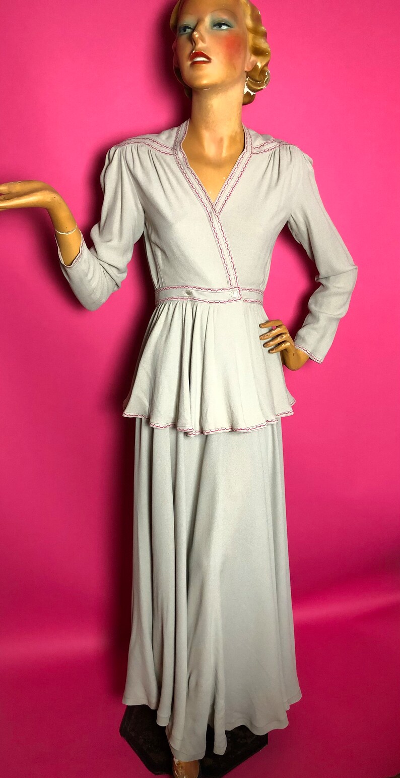 Incredible 1970s Alice Pollock Pale Dove Grey 1940s Style Moss Crepe ...