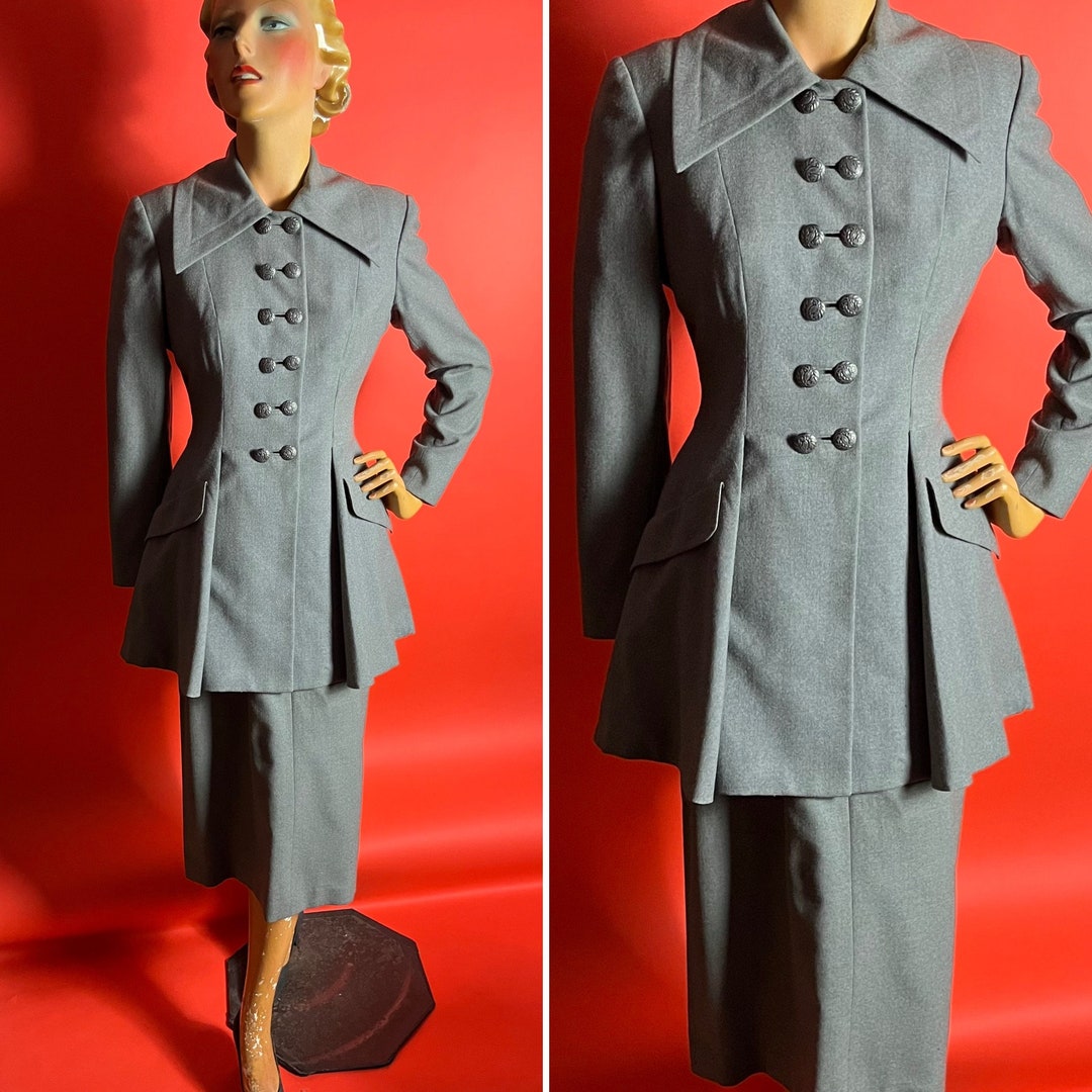1940s 1950s Adele Simpson Grey Flannel Suit With Longer Equestrian Coat ...