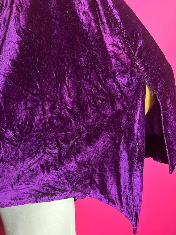 1920s Violet Silk Velvet Cape, Pointed and Weighted H… - Gem