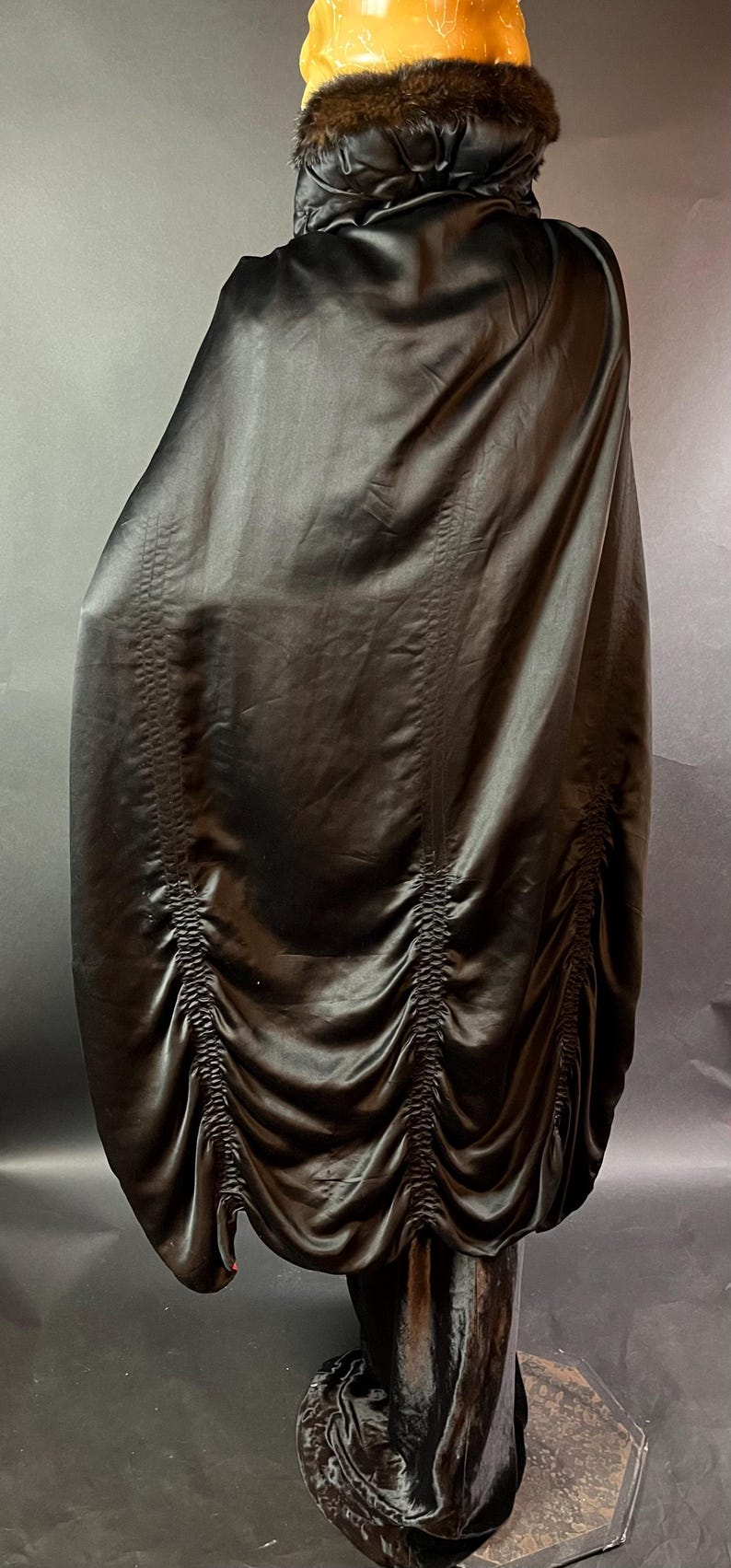 1920s Reversible Silk Cocoon Cape With Fur Trimmed Collar, Amazing ...