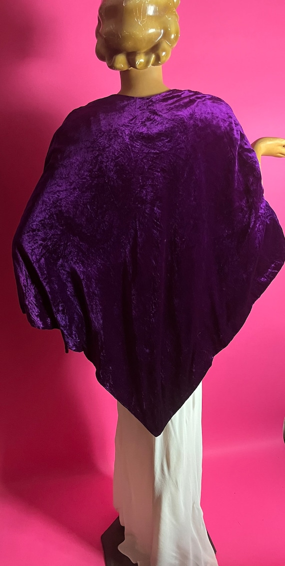 1920s Violet Silk Velvet Cape, Pointed and Weighted H… - Gem