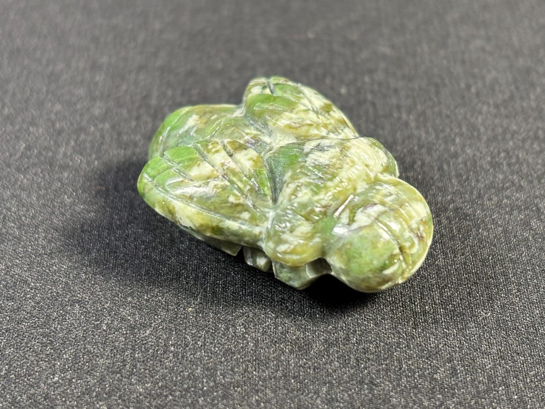 Nephrite Jade Bee - Carved - Hand Made - From Sumatra - Indonesia ...