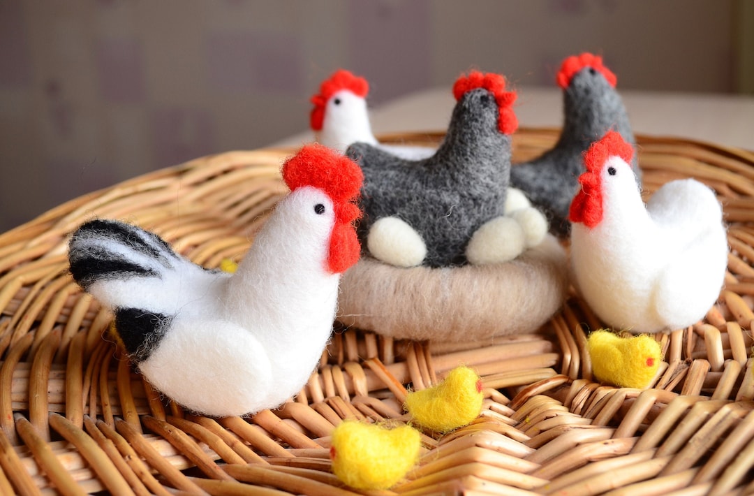 Needle Felted Toy Chicken Set: Hen, Rooster and Chicks, Eggs and Nest ...