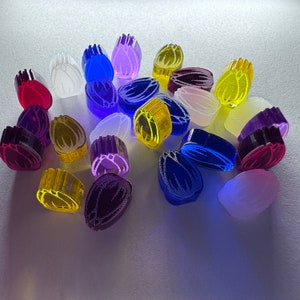 NEW Gorgeous WINDMILL VALLEY Tulip Tokens - Looks Like Stained Glass ...