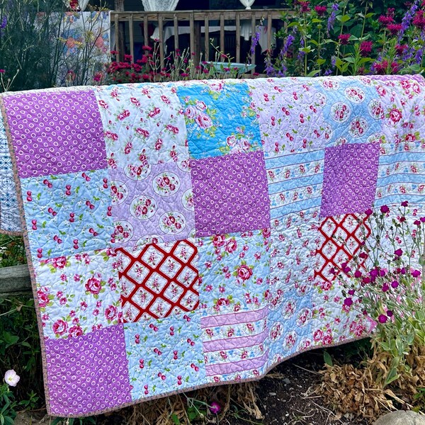 Romantic Quilt - Etsy