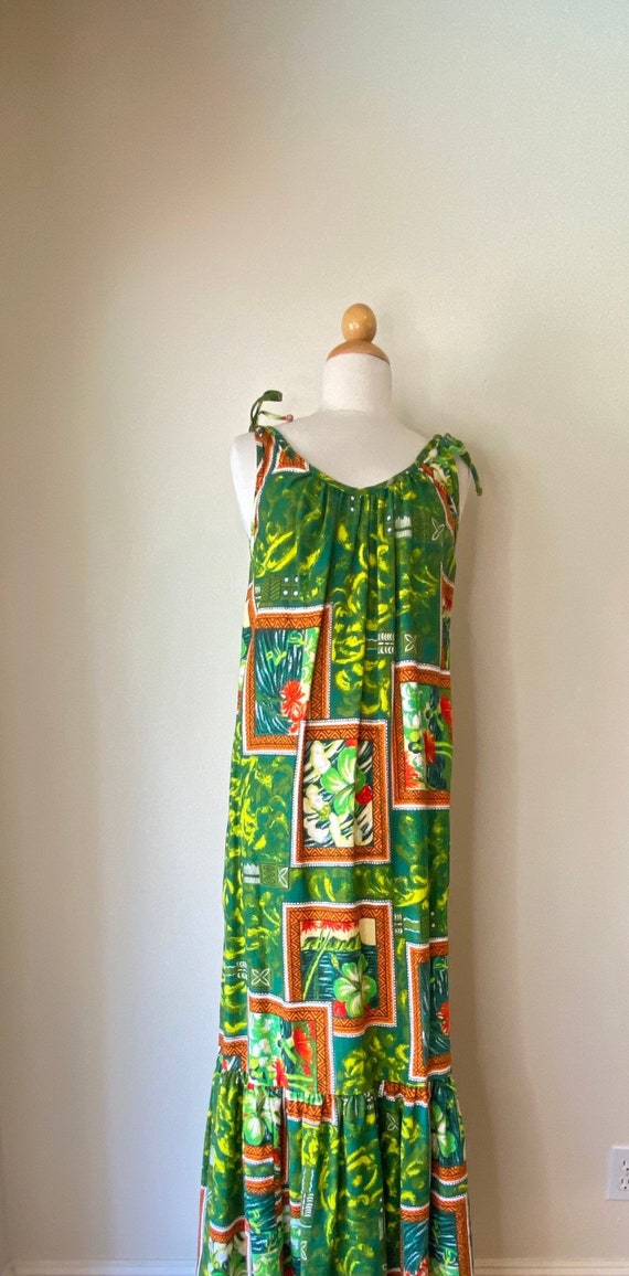 1960s Vintage Aloha Muumuu Hawaiian Dress - Gem