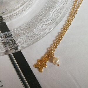 Gingerbread Cookie Necklace, Christmas Biscuit Pendant, Gold Dainty ...