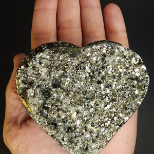 Pyrite Crystal Heart Palm Stone, Iron Pyrite Geode, Healing Crystals ...