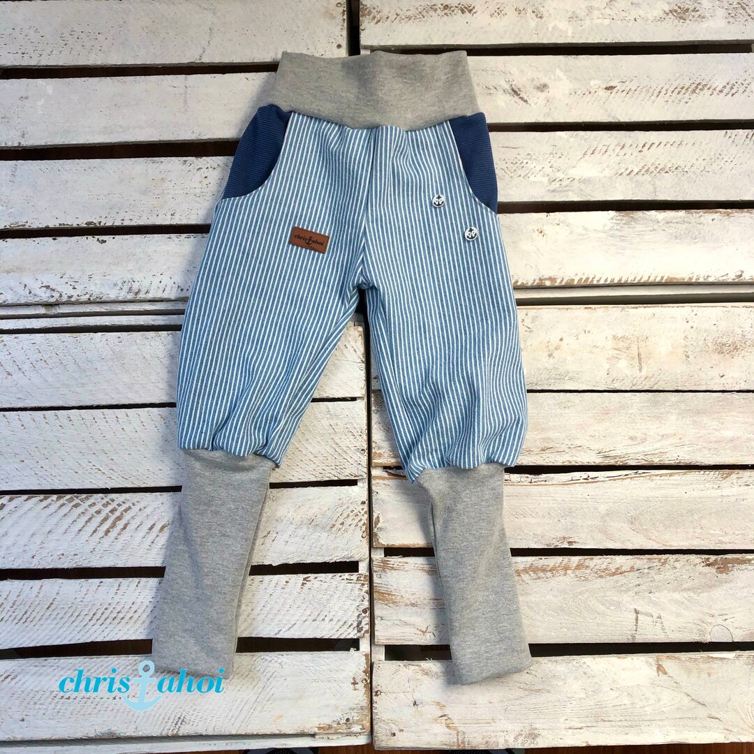 Ab 27 Euro: Knickerbocker Hose aus Jeans gestreift mit Tasche in blau ...