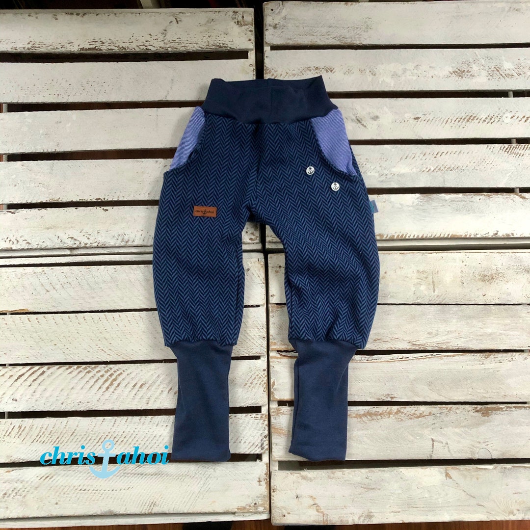 Ab 25 Euro: Knickerbocker Hose aus Fischgrät Sweat mit Taschen in blau ...