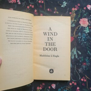 A Wind in the Door by Madeleine L'engle, 1983 - Etsy